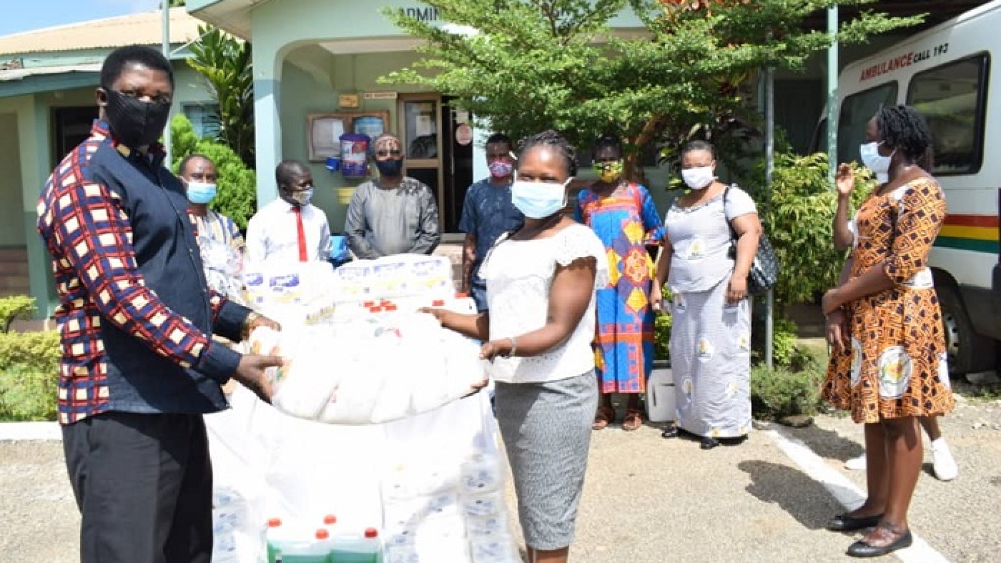 Dunkwa Area Gives To 3 Health Facilities To Combat COVID-19 - THE ...
