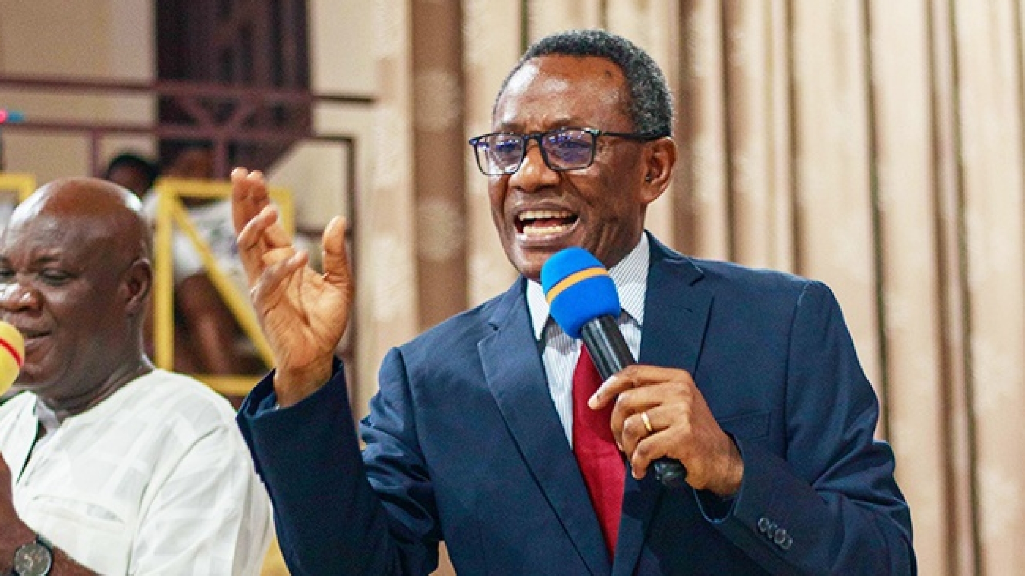 Pursue God’s Favour In The New Year – Apostle Kumi-Larbi Tells ...